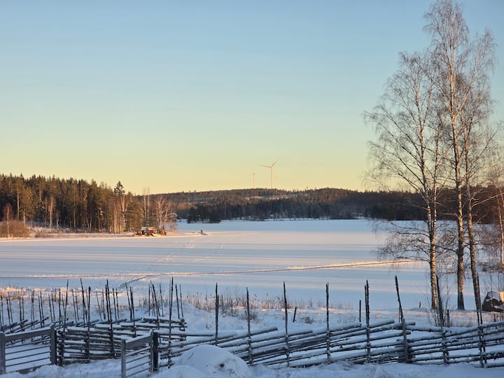 Tranquil Lakeside Cottage Retreat I Garpenberg - Hedemora