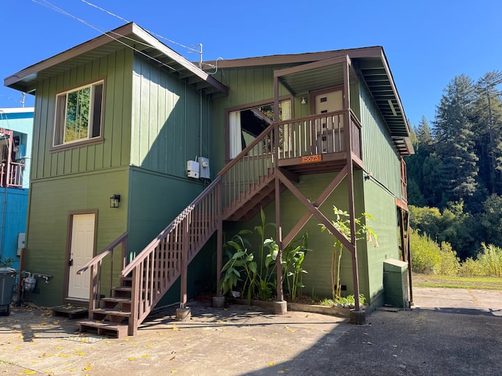 Charming Riverlady Cabin On Russian River - Guerneville, CA