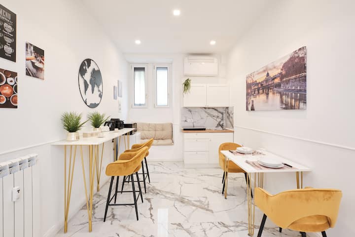 [5 Minutes From The Vatican] Elegant Flat - Wi-fi - Rooma
