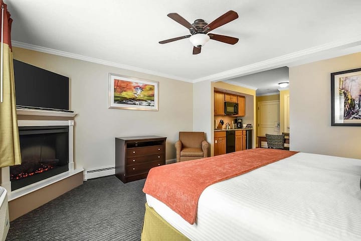 South Mountain Resort- Studio - Loon Mountain, NH