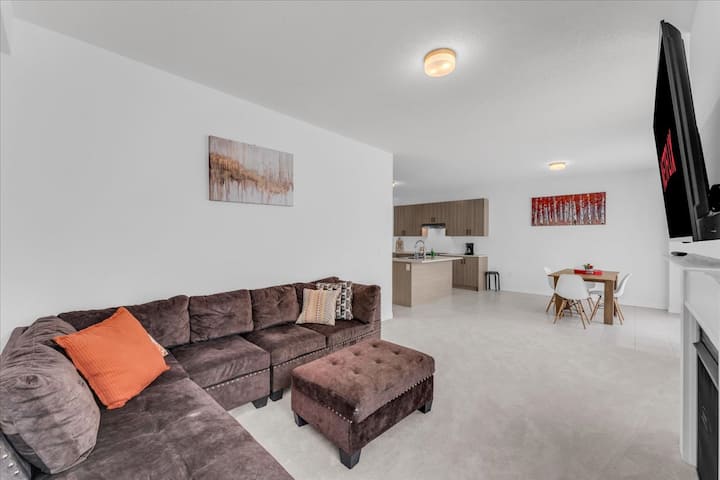 Luxurious New Build By Elora Gorge I Large Tub - Fergus