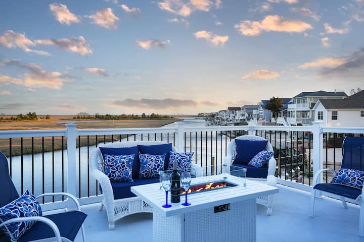 *Canal Views, Balcony+rooftop, Games, 2 Fire Pits - Long Beach Island, NJ