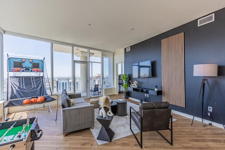 Upscale Phx Stay | Pool,gym,balcony,w/d,parking - Phoenix, AZ