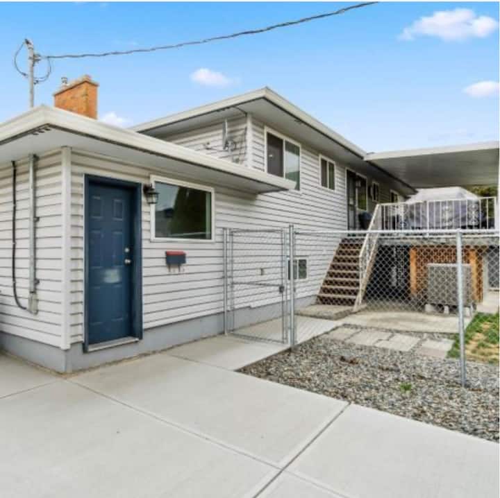 3 Bedrooms Guest Suite In Kamloops - Kamloops