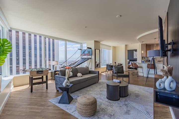 Elegant 22nd Flr Highrise Dt+gym+pool+parking+w/d - Phoenix, AZ