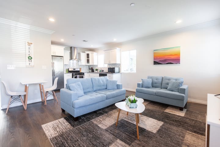 *Memory Foam Beds+fast Wi-fi* In The Heart Of La! - Los Angeles, CA
