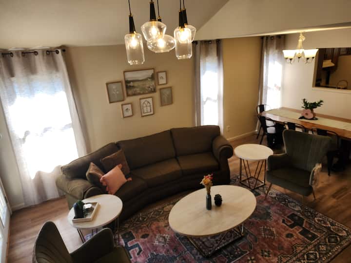 Reeder Retreat - 2 Bedroom With Room For 6 - Topeka, KS