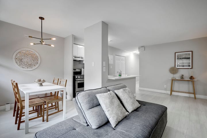 Urban Haven On Downtown Zl7 - Montreal