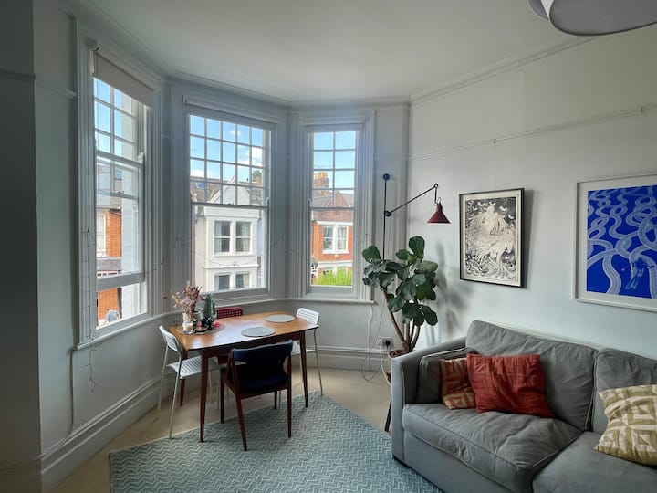 Artistic 1 Bed Flat In Putney - Chelsea