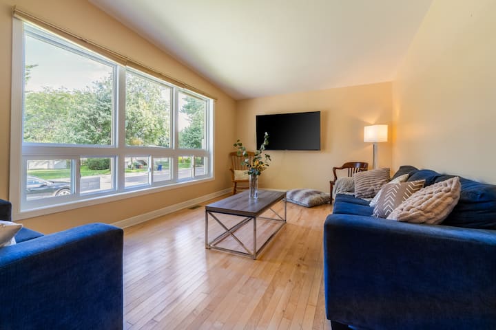 Cozy Bungalow/15 Min From Montreal Airport - Dorval