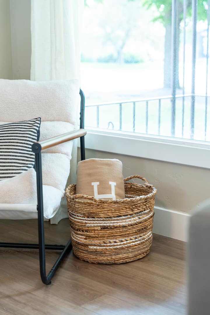 Relaxing & Stylish: Close To Downtown ~ Yard ~ Pkg - Salt Lake City, UT
