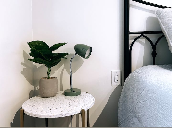 West Coast Chic Suite - Campbell River