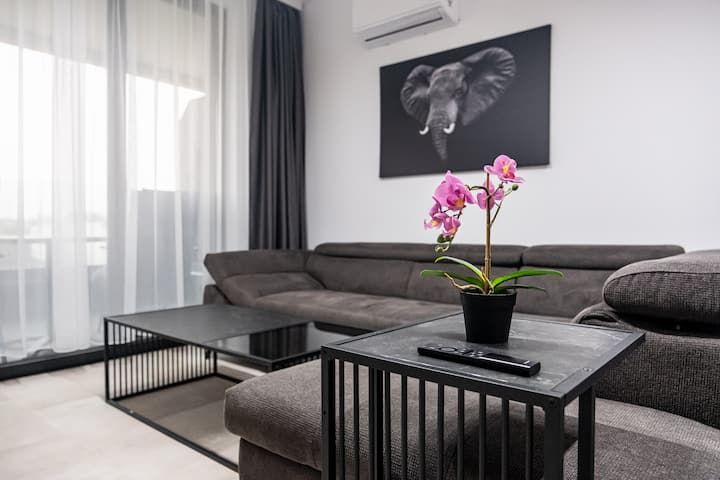 Briz Sea View Apartment With Free Parking - Varna