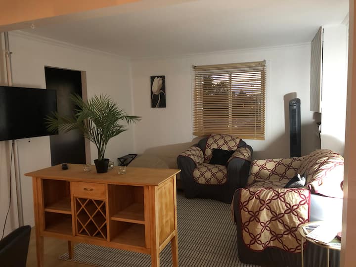 3 Chambres Parking & Patio Privé - Brossard