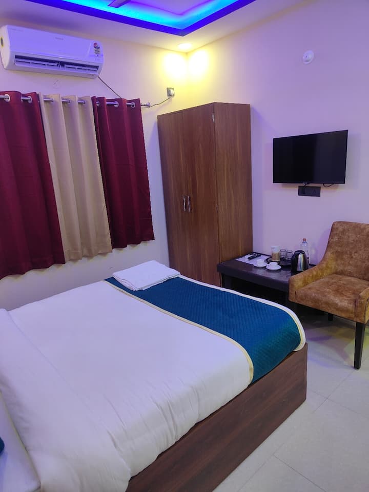 Homestay Family Room With Complementary Breakfast - Ranchi
