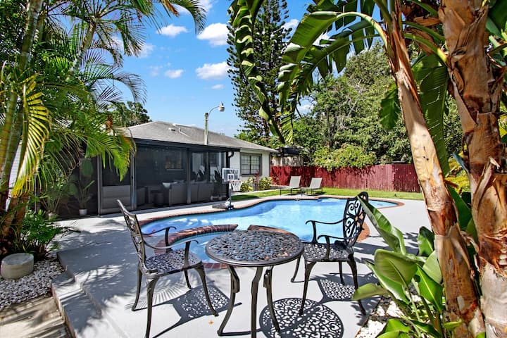 3br/2ba Beautiful South Tampa Home With Pool! - Tampa, FL
