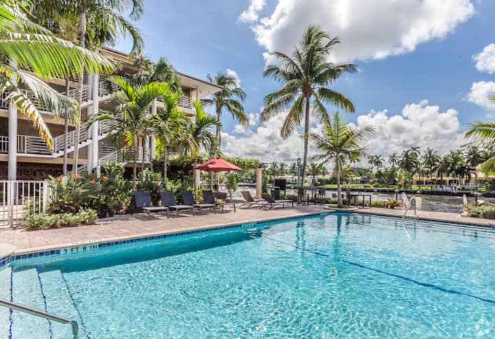 Waterfront Apartment - Intracoastal View Suite! - Boca Raton, FL
