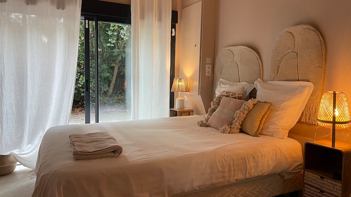 T2 ~ Cour Privé ~ Clim ~ Parking ~ 800 M Du Centre - Montpellier