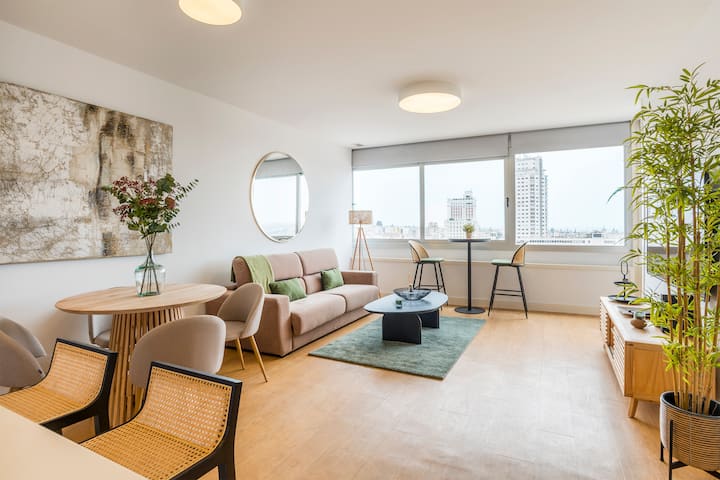 Luxe City Center Amazing Views 1gb - Madrid
