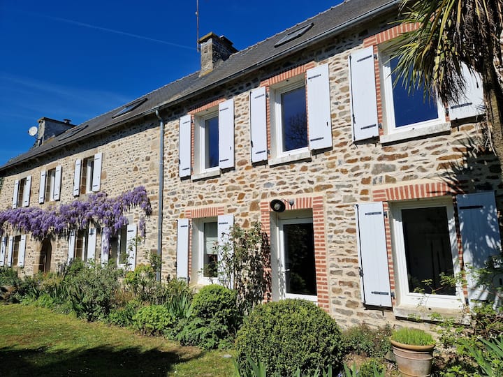 Maison De Charme Du 18ème Siècle De 180 M2 - Bretagne