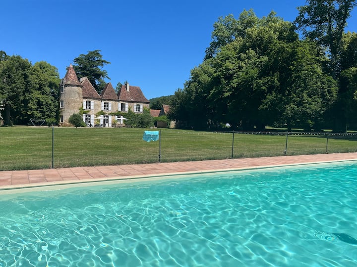 Maison De Famille Du Xve Siècle En Périgord Noir - France