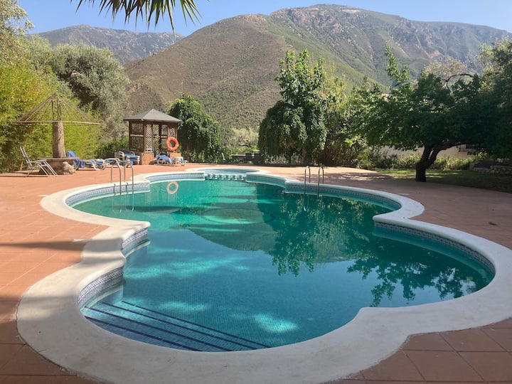 Stylish Villa With Beautiful Mountain Views - Órgiva