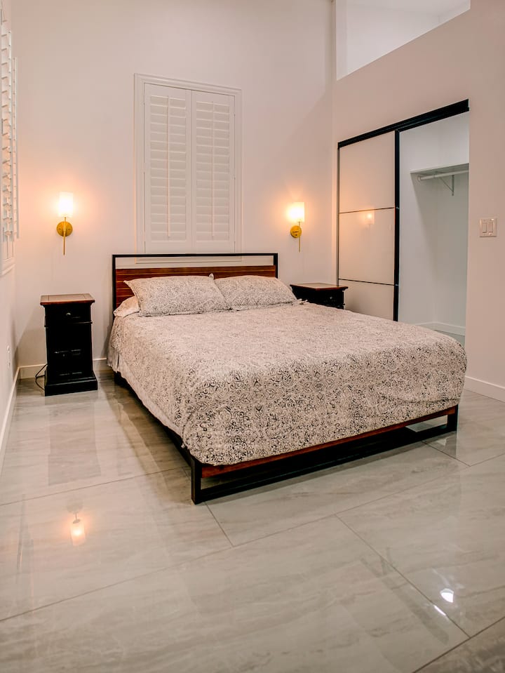 15b - 1br Quiet Escape - With Backyard - Irvine, CA