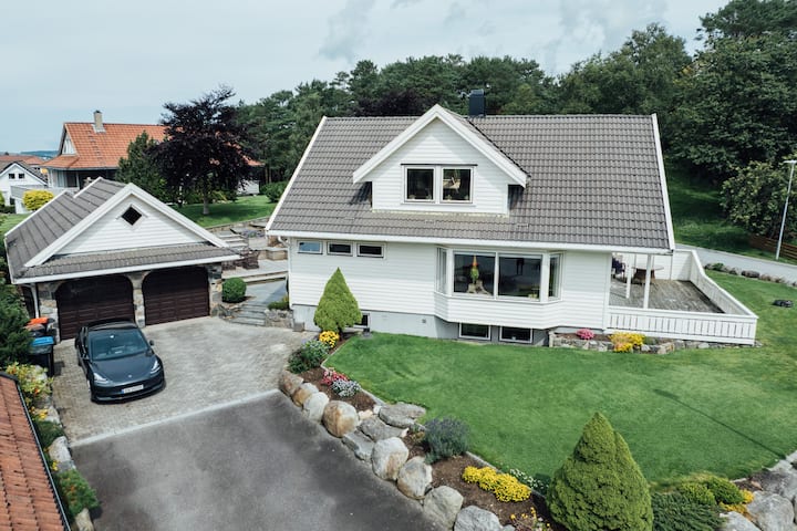 Familievennlig Hus Med Hage Nær Strendene På Jæren - Klepp