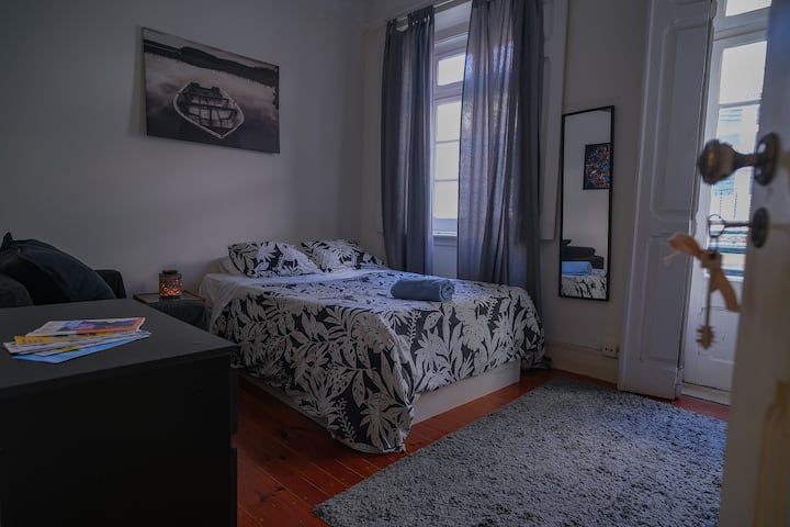 Sunny Room In Lisbon Downtown - Lissabon