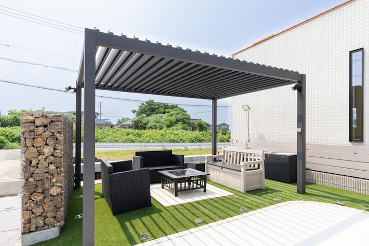 びわ湖まで徒歩1分、雨天でもbbqが楽しめる、まるまる貸切トレーラーハウス - 다카시마시