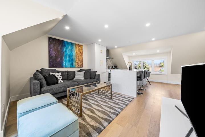 Swedish Architectural Beach Home - Toronto