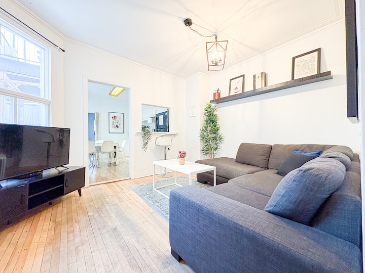 Awesome Room - Hochelaga - Montreal