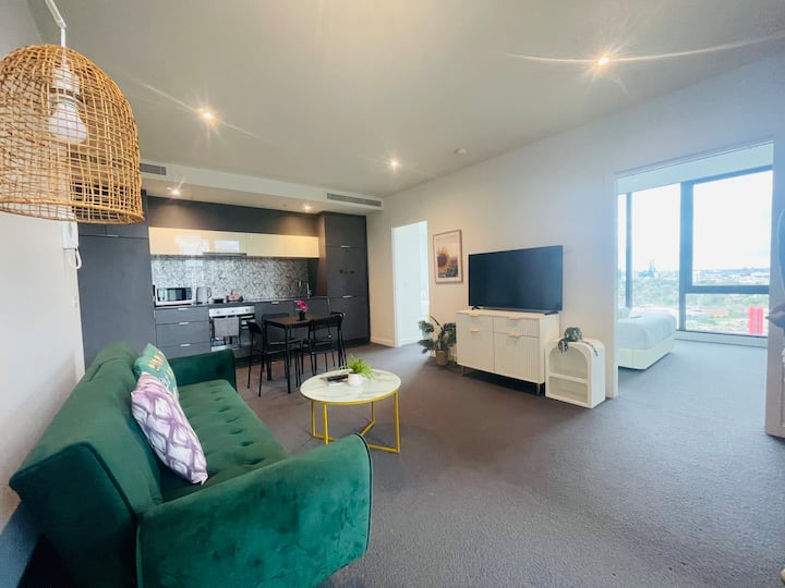 Delux 2b With Balcony/pool/sauna/gym Walk To Crown - Melbourne
