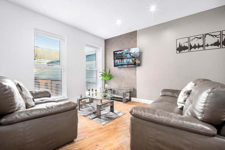 Comfy 2br Apt | Free Parking | Wi-fi | Sleeps 6 - Birmingham