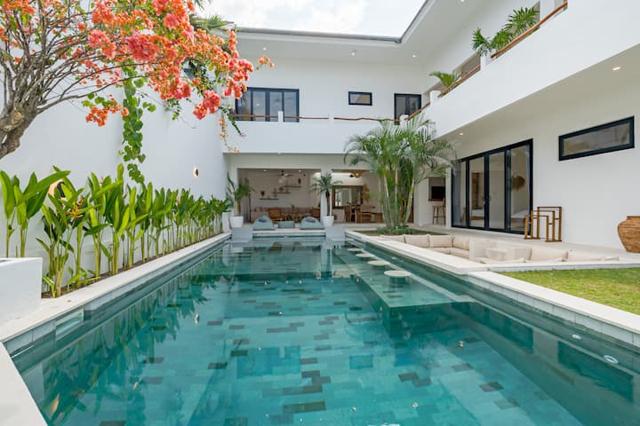 Private Luxury Villa 100m Away From Seseh Beach - Indonésie