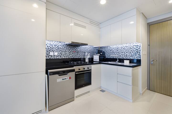 Aliving Charming 1br At Aykon Tower Business Bay - Dubai