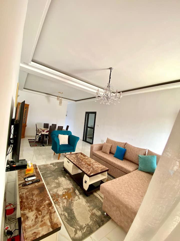 Bel Appartement 2 Ch, Wi-fi, 2 Balcons - Côte d'Ivoire