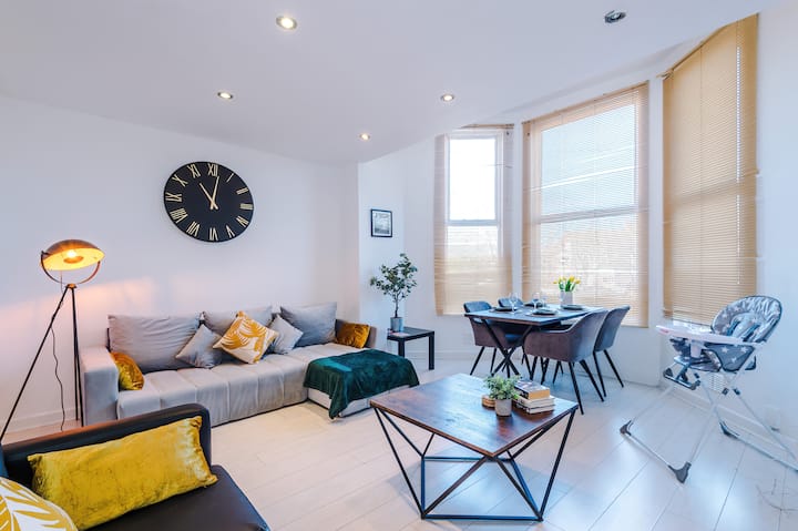 Private For Contractors! Short Walk From Anfield - Liverpool, UK