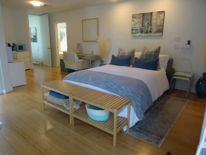 Newly Opened Royal Ascot - Royal Suite - Vero Beach, FL