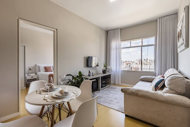 5 Min A Pé Da Santa Casa, Com Vaga De Garagem - Porto Alegre