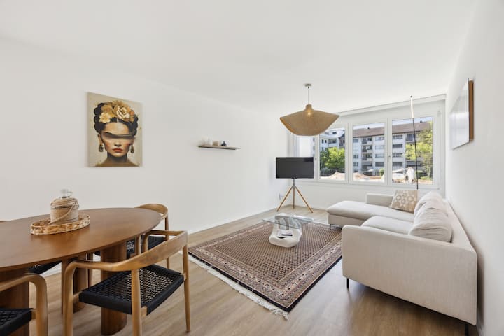 Roomy Group Retreat:4br Floor At Oerlikon Station - Zürich