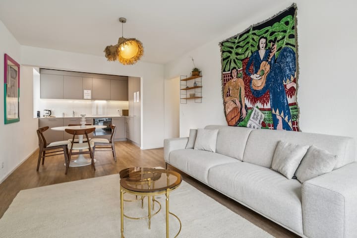 Entire Floor: Comfy 4br Getaway In Zurich Oerlikon - Zürich