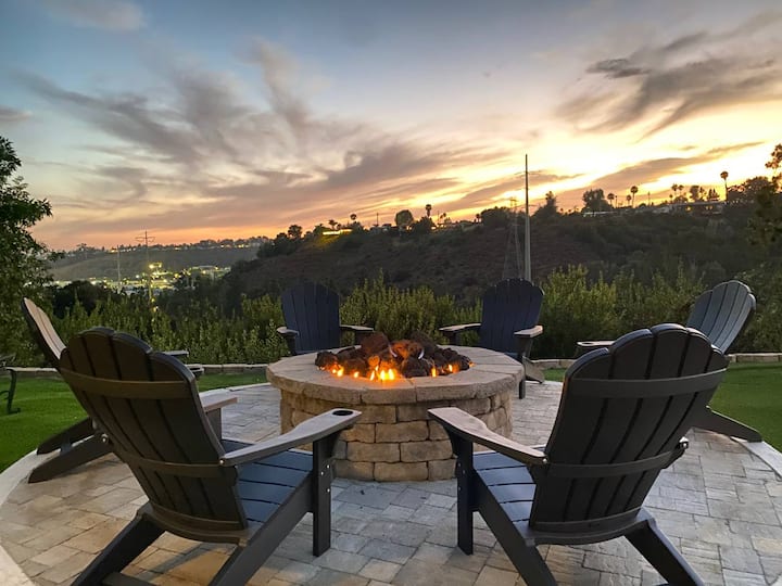 Perfect Base For Catching San Diego's Sunset - San Diego