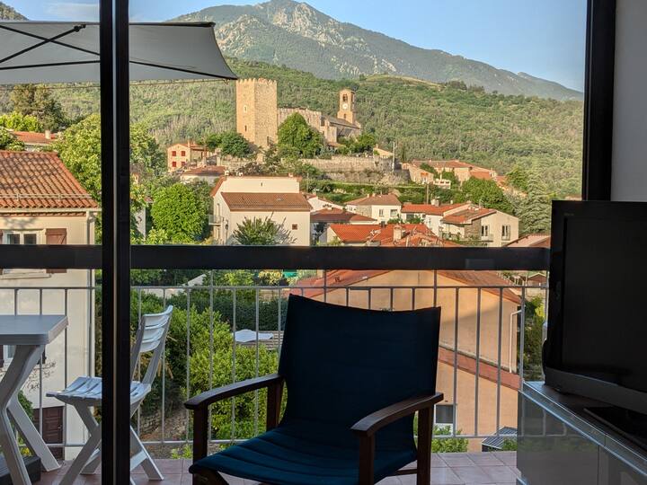 Vue Superbe Château Et Montagnes - Costa Brava