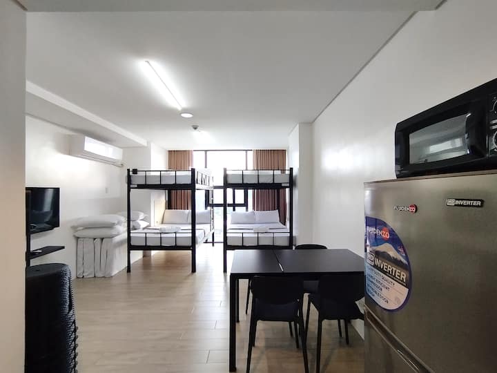 1606 Pool, Gym, Wi-fi+ Netflix - Cebu