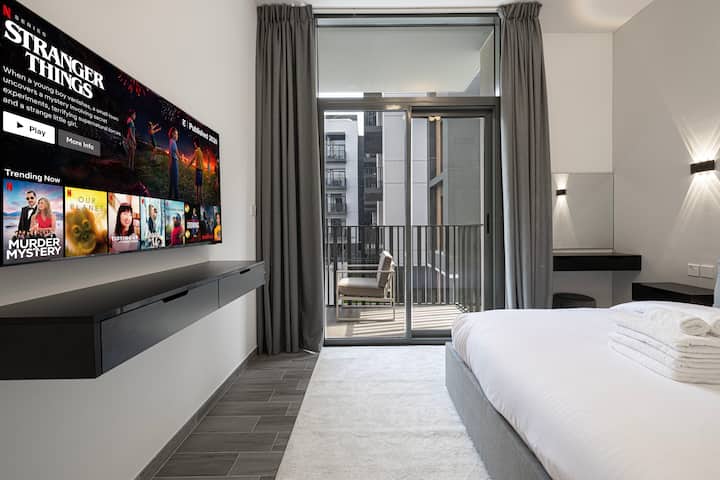 Modern 1br With Pool View In Belgravia Square Jvc - Dubai