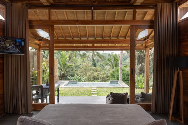New Listing! Private Pool 1 Br - Indonesia