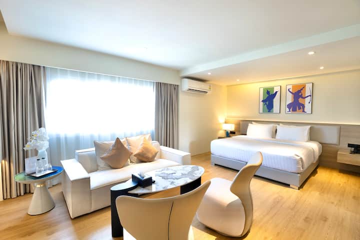 The One Hotel Bay Breeze Junior Suite Double - Pattaya