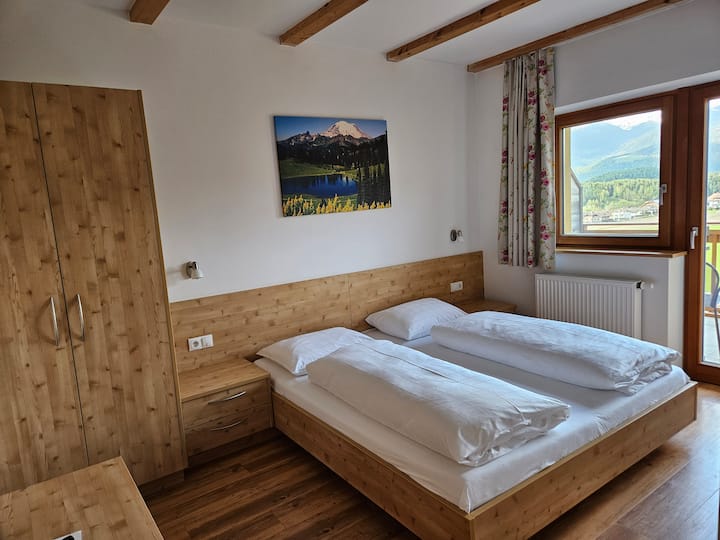 Room Comfort With Breakfast - Bruneck