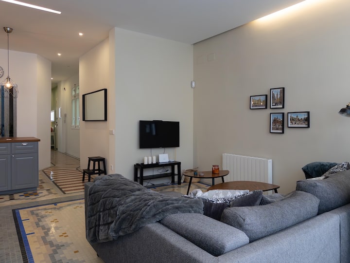 Buena Vibra  Y Suelos De Mosaico En El Centro - Torrent